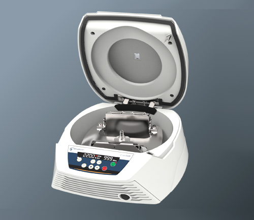 Centrifuge for microplates